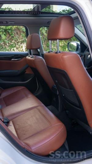 Balts BMW X1 2011 Rīga, ar dzinēja tilpumu 2.00 L un nobraukumu 293 tūkst. km par 6990 €, foto 30 vietnē AUTOMOTO.COM.LV