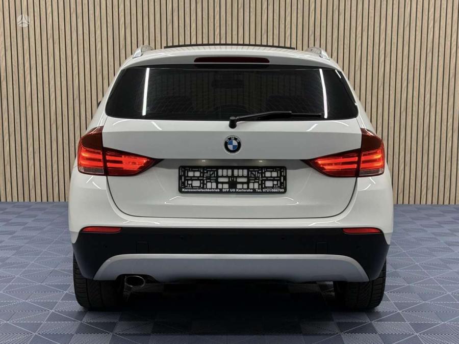 Balts BMW X1 2011 Marijampole, ar dzinēja tilpumu 2.00 L un nobraukumu 237 tūkst. km par 6999 €, foto 8 vietnē AUTOMOTO.COM.LV