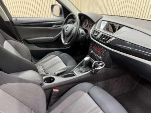 Balts BMW X1 2011 Marijampole, ar dzinēja tilpumu 2.00 L un nobraukumu 237 tūkst. km par 6999 €, foto 29 vietnē AUTOMOTO.COM.LV