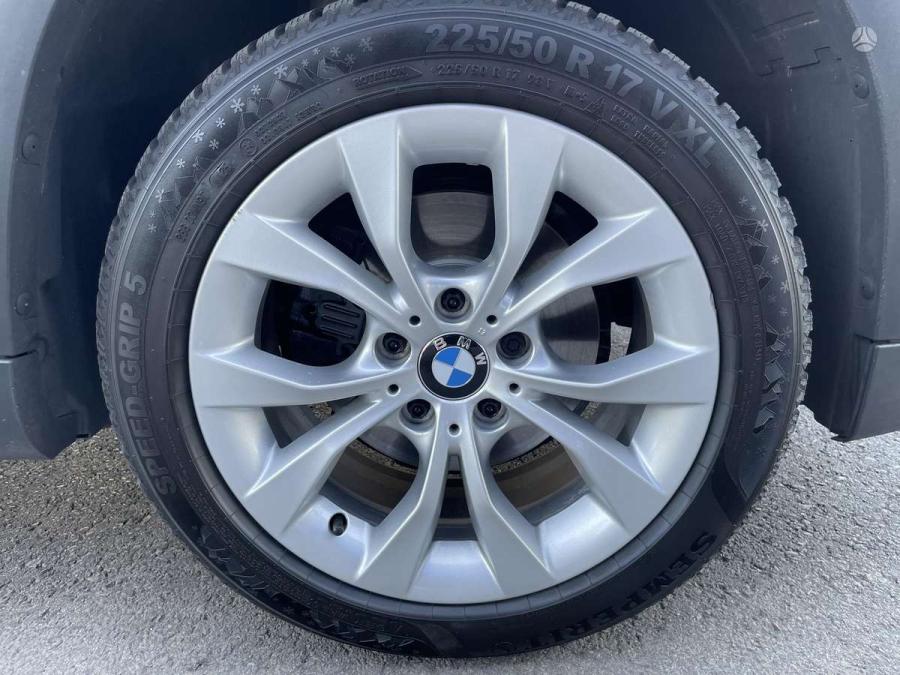 Balts BMW X1 2011 Kauņa, ar dzinēja tilpumu 2.00 L un nobraukumu 188 tūkst. km par 7490 €, foto 28 vietnē AUTOMOTO.COM.LV
