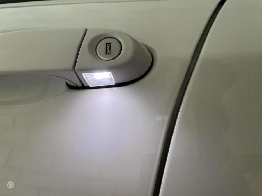 Balts BMW X1 2011 Kauņa, ar dzinēja tilpumu 2.00 L un nobraukumu 188 tūkst. km par 7490 €, foto 34 vietnē AUTOMOTO.COM.LV
