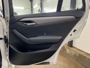 Balts BMW X1 2011 Aukštieji Rusokai, ar dzinēja tilpumu 2.00 L un nobraukumu 271 tūkst. km par 6800 €, foto 29 vietnē AUTOMOTO.COM.LV