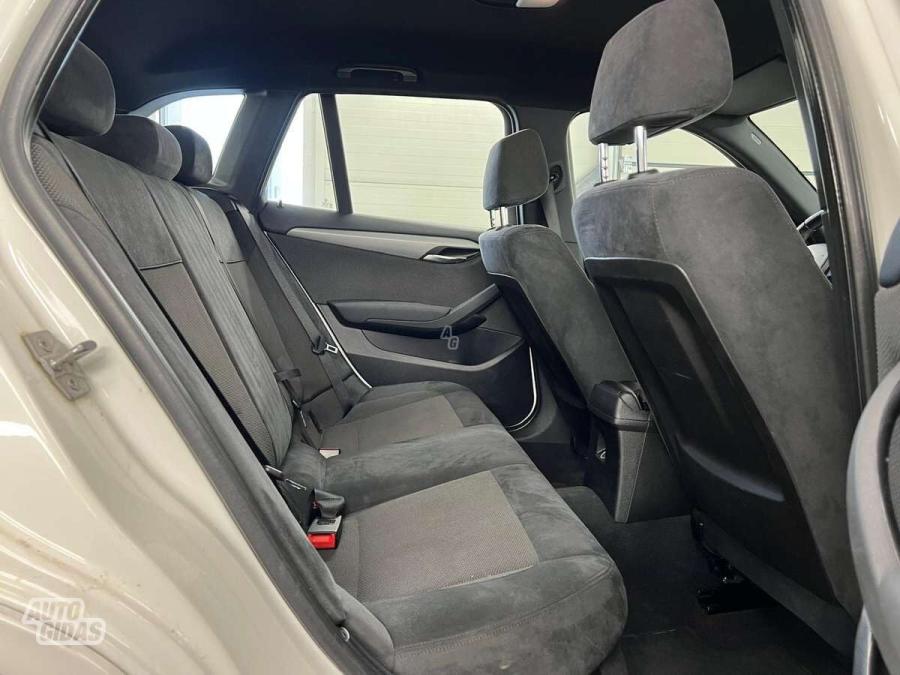 Balts BMW X1 2011 Aukštieji Rusokai, ar dzinēja tilpumu 2.00 L un nobraukumu 271 tūkst. km par 6800 €, foto 30 vietnē AUTOMOTO.COM.LV