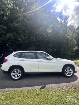 Balts BMW X1 2011 Šakiai, ar dzinēja tilpumu 2.00 L un nobraukumu 263 tūkst. km par 5900 €, foto 8 vietnē AUTOMOTO.COM.LV