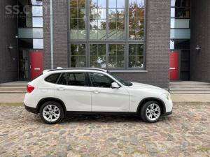 Balts BMW X1 2011 Rīga, ar dzinēja tilpumu 2.00 L un nobraukumu 242 tūkst. km par 4900 €, foto 4 vietnē AUTOMOTO.COM.LV