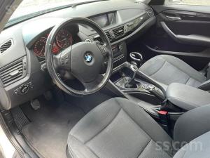 Balts BMW X1 2011 Rīga, ar dzinēja tilpumu 2.00 L un nobraukumu 242 tūkst. km par 4900 €, foto 9 vietnē AUTOMOTO.COM.LV