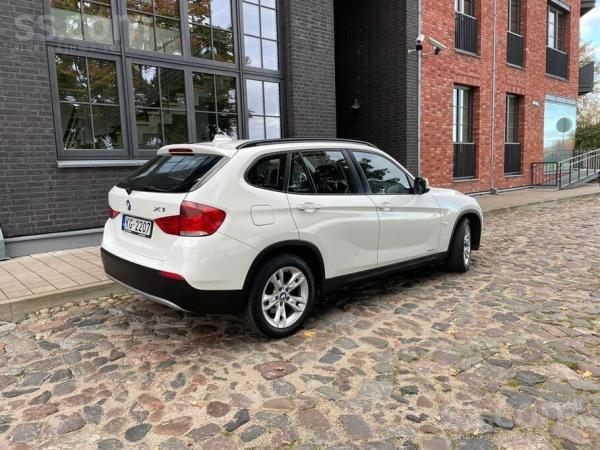 Balts BMW X1 2011 Rīga, ar dzinēja tilpumu 2.00 L un nobraukumu 242 tūkst. km par 4900 €, foto 6 vietnē AUTOMOTO.COM.LV