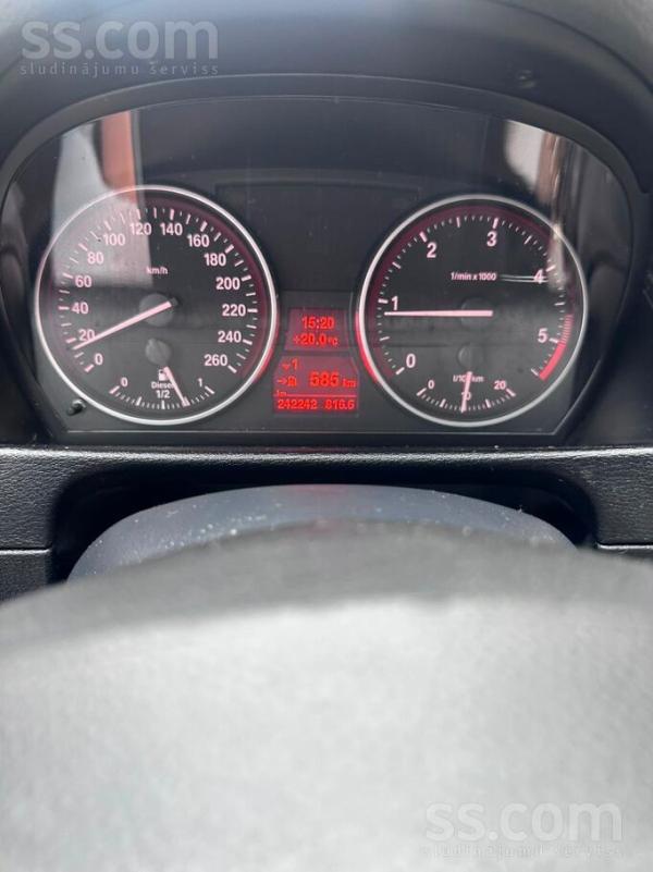 Balts BMW X1 2011 Rīga, ar dzinēja tilpumu 2.00 L un nobraukumu 242 tūkst. km par 4900 €, foto 7 vietnē AUTOMOTO.COM.LV