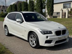 White BMW X1 2011 in Utena, with an engine capacity of 2.00 L and mileage of 240 thousand km for 6250 €, photo 4 on AUTOMOTO.COM.LV