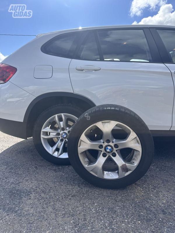 Balts BMW X1 2011 Šakiai, ar dzinēja tilpumu 2.00 L un nobraukumu 263 tūkst. km par 5800 €, foto 10 vietnē AUTOMOTO.COM.LV