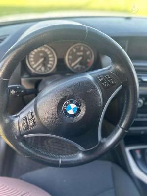 White BMW X1 2011 in Akmene, with an engine capacity of 2.00 L and mileage of 240 thousand km for 7100 €, photo 13 on AUTOMOTO.COM.LV