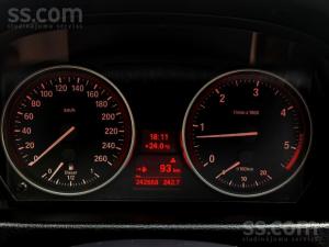 Белый БМВ Х1 2011 в Елгава, объемом двигателя 2.00 л и пробегом 237 тыс. км за 5200 €, фото 22 на AUTOMOTO.COM.LV