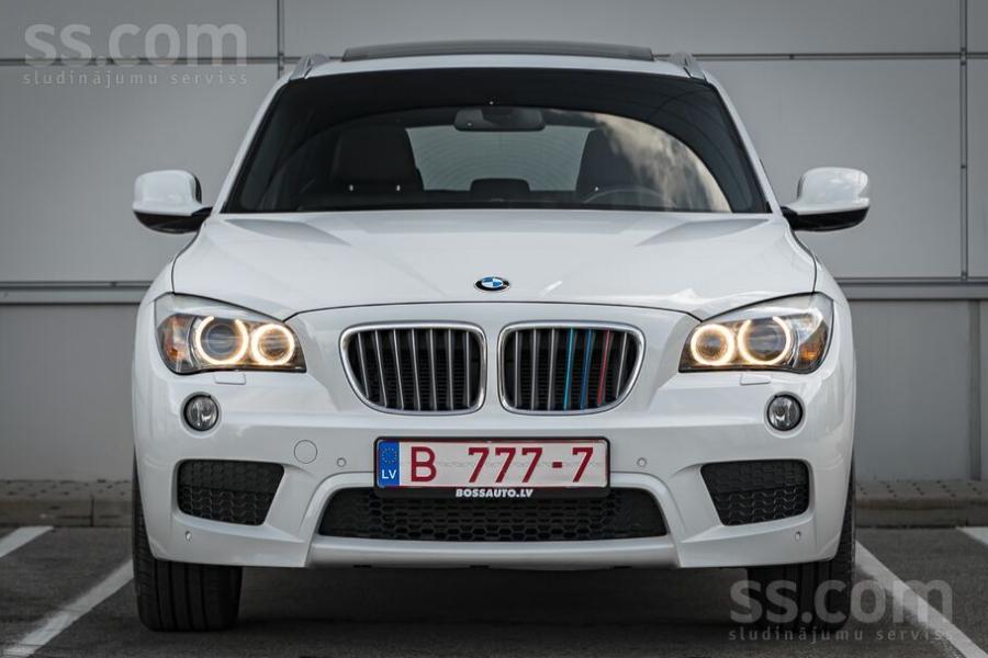 White BMW X1 2011 in Riga, with an engine capacity of 2.00 L and mileage of 243 thousand km for 9500 €, photo 3 on AUTOMOTO.COM.LV