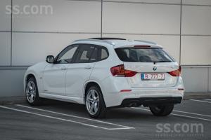White BMW X1 2011 in Riga, with an engine capacity of 2.00 L and mileage of 243 thousand km for 9500 €, photo 7 on AUTOMOTO.COM.LV
