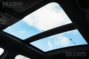 White BMW X1 2011 in Riga, with an engine capacity of 2.00 L and mileage of 243 thousand km for 9500 €, photo 16 on AUTOMOTO.COM.LV