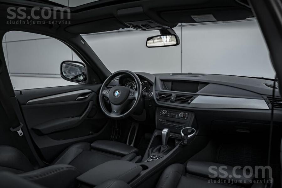 White BMW X1 2011 in Riga, with an engine capacity of 2.00 L and mileage of 243 thousand km for 9500 €, photo 18 on AUTOMOTO.COM.LV