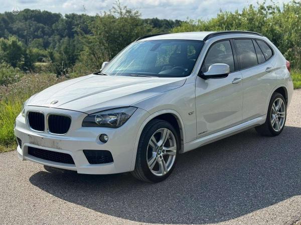 White BMW X1 2011 in Utena, with an engine capacity of 2.00 L and mileage of 240 thousand km for 5990 €, photo 1 on AUTOMOTO.COM.LV
