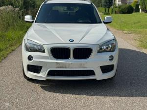 Balts BMW X1 2011 Utena, ar dzinēja tilpumu 2.00 L un nobraukumu 240 tūkst. km par 5990 €, foto 4 vietnē AUTOMOTO.COM.LV