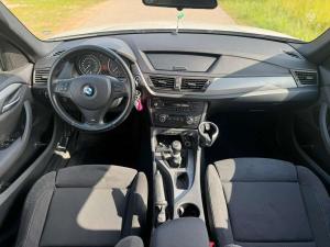 Balts BMW X1 2011 Utena, ar dzinēja tilpumu 2.00 L un nobraukumu 240 tūkst. km par 5990 €, foto 10 vietnē AUTOMOTO.COM.LV