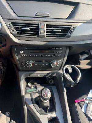 Balts BMW X1 2011 Utena, ar dzinēja tilpumu 2.00 L un nobraukumu 240 tūkst. km par 5990 €, foto 12 vietnē AUTOMOTO.COM.LV