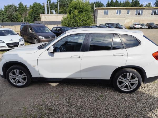БМВ Х1 2011 в Утена на AUTOMOTO.COM.LV Белый БМВ Х1 2011 в Утена, объемом двигателя 2.00 л и пробегом 240 тыс. км за 5990 €, фото 5 на AUTOMOTO.COM.LV