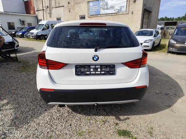 БМВ Х1 2011 в Утена на AUTOMOTO.COM.LV Белый БМВ Х1 2011 в Утена, объемом двигателя 2.00 л и пробегом 240 тыс. км за 5990 €, фото 7 на AUTOMOTO.COM.LV
