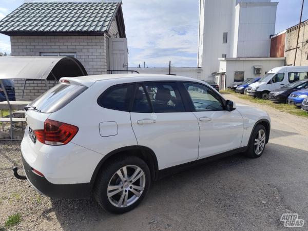 БМВ Х1 2011 в Утена на AUTOMOTO.COM.LV Белый БМВ Х1 2011 в Утена, объемом двигателя 2.00 л и пробегом 240 тыс. км за 5990 €, фото 9 на AUTOMOTO.COM.LV