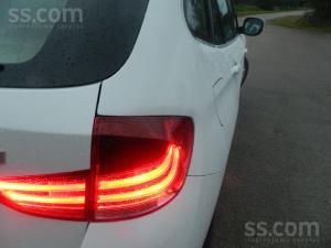 Balts BMW X1 2011 Ogre, ar dzinēja tilpumu 2.00 L un nobraukumu 133 tūkst. km par 8699 €, foto 12 vietnē AUTOMOTO.COM.LV