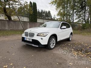 Balts BMW X1 2011 Ogre, ar dzinēja tilpumu 2.00 L un nobraukumu 133 tūkst. km par 8699 €, foto 14 vietnē AUTOMOTO.COM.LV