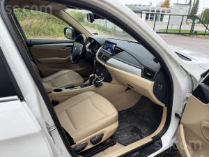 Balts BMW X1 2011 Ogre, ar dzinēja tilpumu 2.00 L un nobraukumu 133 tūkst. km par 8699 €, foto 22 vietnē AUTOMOTO.COM.LV