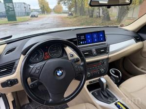 Balts BMW X1 2011 Ogre, ar dzinēja tilpumu 2.00 L un nobraukumu 133 tūkst. km par 8699 €, foto 27 vietnē AUTOMOTO.COM.LV