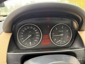 Balts BMW X1 2011 Ogre, ar dzinēja tilpumu 2.00 L un nobraukumu 133 tūkst. km par 8699 €, foto 28 vietnē AUTOMOTO.COM.LV
