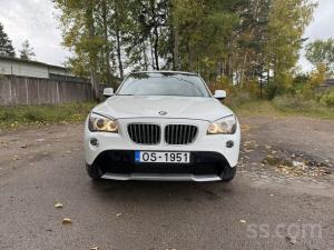 Balts BMW X1 2011 Ogre, ar dzinēja tilpumu 2.00 L un nobraukumu 133 tūkst. km par 8699 €, foto 34 vietnē AUTOMOTO.COM.LV