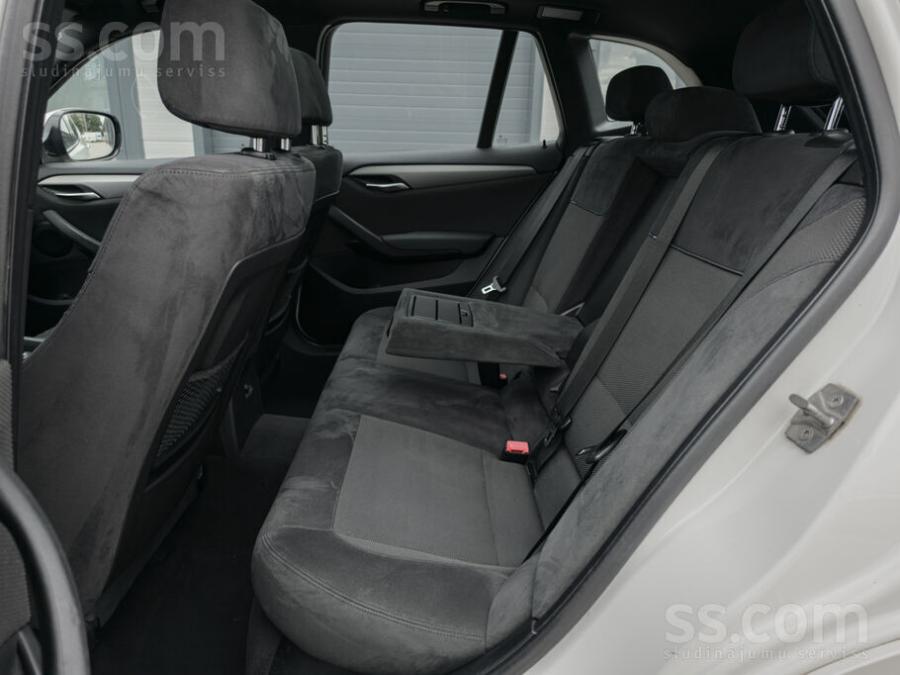 Balts BMW X1 2011 Liepāja, ar dzinēja tilpumu 2.00 L un nobraukumu 292 tūkst. km par 7600 €, foto 14 vietnē AUTOMOTO.COM.LV