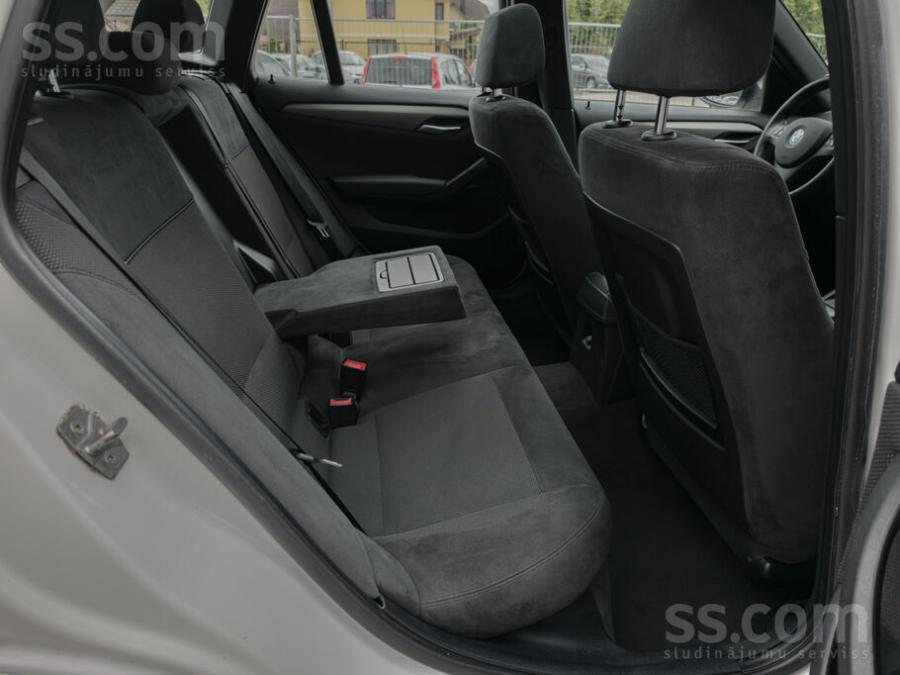 Balts BMW X1 2011 Liepāja, ar dzinēja tilpumu 2.00 L un nobraukumu 292 tūkst. km par 7600 €, foto 16 vietnē AUTOMOTO.COM.LV
