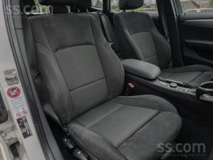 Balts BMW X1 2011 Liepāja, ar dzinēja tilpumu 2.00 L un nobraukumu 292 tūkst. km par 7600 €, foto 18 vietnē AUTOMOTO.COM.LV