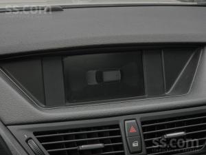 Balts BMW X1 2011 Liepāja, ar dzinēja tilpumu 2.00 L un nobraukumu 292 tūkst. km par 7600 €, foto 23 vietnē AUTOMOTO.COM.LV