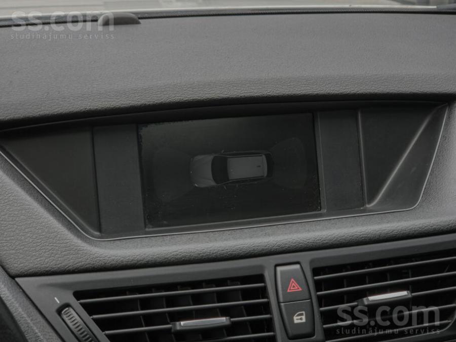 Balts BMW X1 2011 Liepāja, ar dzinēja tilpumu 2.00 L un nobraukumu 292 tūkst. km par 7600 €, foto 23 vietnē AUTOMOTO.COM.LV