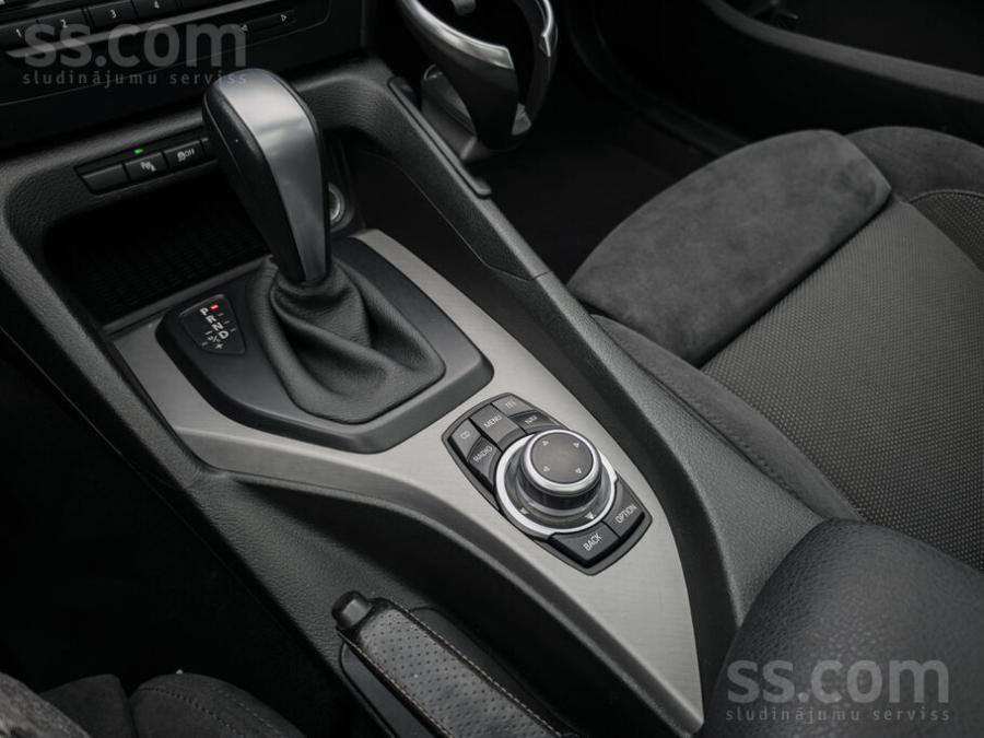 Balts BMW X1 2011 Liepāja, ar dzinēja tilpumu 2.00 L un nobraukumu 292 tūkst. km par 7600 €, foto 25 vietnē AUTOMOTO.COM.LV