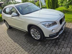White BMW X1 2012 in Riga, with an engine capacity of 2.00 L and mileage of 126 thousand km for 9150 €, photo 1 on AUTOMOTO.COM.LV