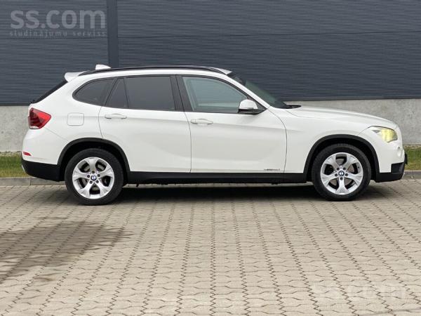 White BMW X1 2012 in Riga, with an engine capacity of 2.00 L and mileage of 0 thousand km for 8490 €, photo 6 on AUTOMOTO.COM.LV