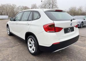White BMW X1 2012 in Panevezys, with an engine capacity of 2.00 L and mileage of 258 thousand km for 5100 €, photo 3 on AUTOMOTO.COM.LV