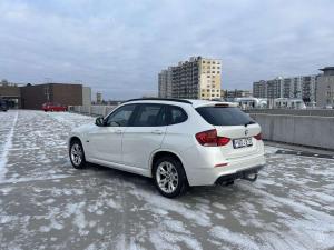 White BMW X1 2012 in Vilnius, with an engine capacity of 2.00 L and mileage of 164 thousand km for 6500 €, photo 3 on AUTOMOTO.COM.LV