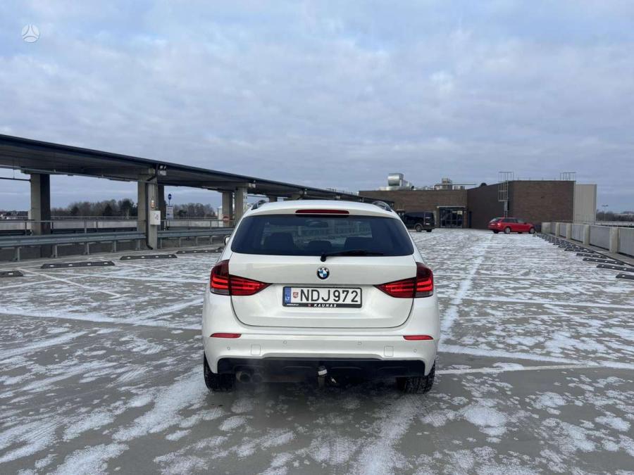 White BMW X1 2012 in Vilnius, with an engine capacity of 2.00 L and mileage of 164 thousand km for 6500 €, photo 4 on AUTOMOTO.COM.LV