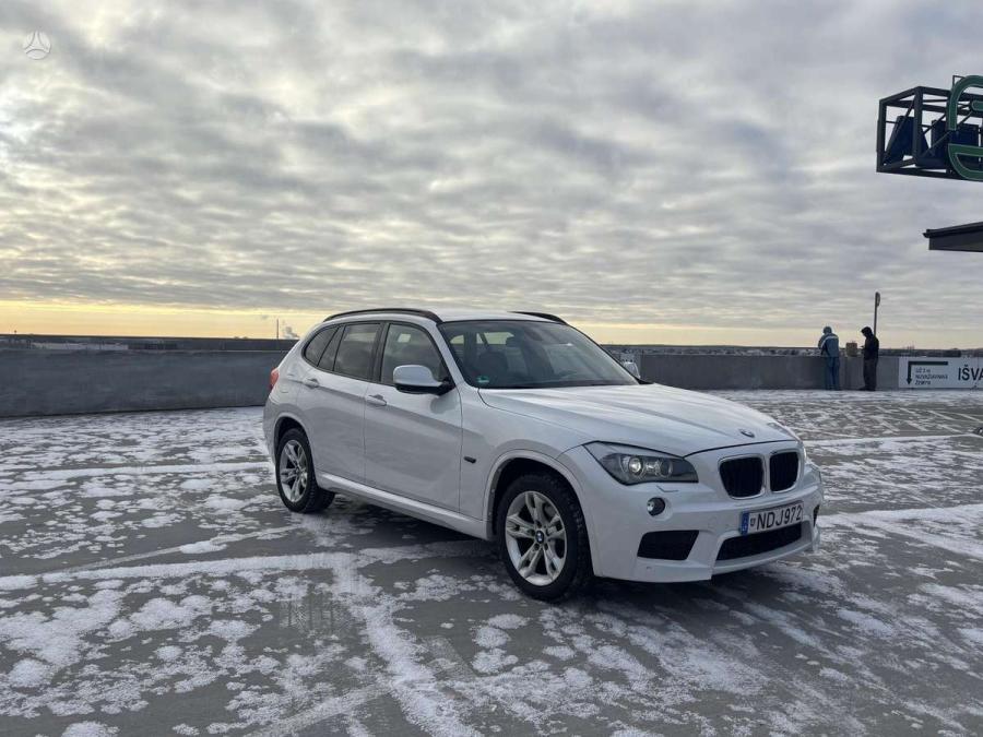 White BMW X1 2012 in Vilnius, with an engine capacity of 2.00 L and mileage of 164 thousand km for 6500 €, photo 7 on AUTOMOTO.COM.LV