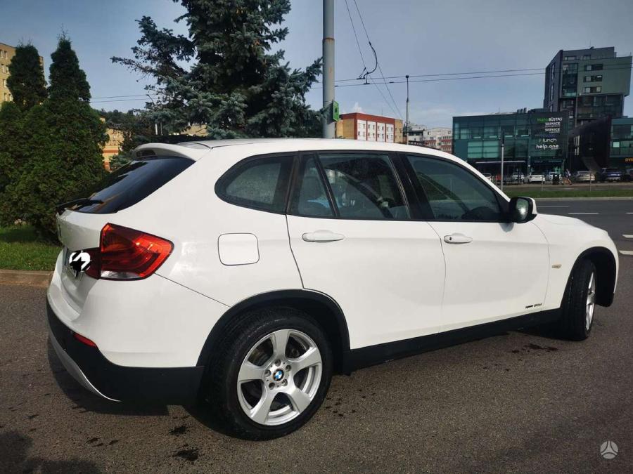 Balts BMW X1 2012 Viļņa, ar dzinēja tilpumu 2.00 L un nobraukumu 88 tūkst. km par 8450 €, foto 14 vietnē AUTOMOTO.COM.LV