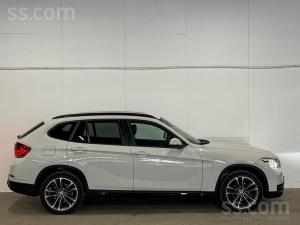 White BMW X1 2012 in Jurmala, with an engine capacity of 2.00 L and mileage of 195 thousand km for 8995 €, photo 11 on AUTOMOTO.COM.LV