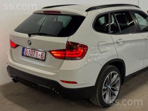 White BMW X1 2012 in Jurmala, with an engine capacity of 2.00 L and mileage of 195 thousand km for 8995 €, photo 13 on AUTOMOTO.COM.LV