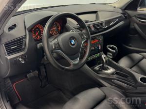 White BMW X1 2012 in Jurmala, with an engine capacity of 2.00 L and mileage of 195 thousand km for 8995 €, photo 17 on AUTOMOTO.COM.LV