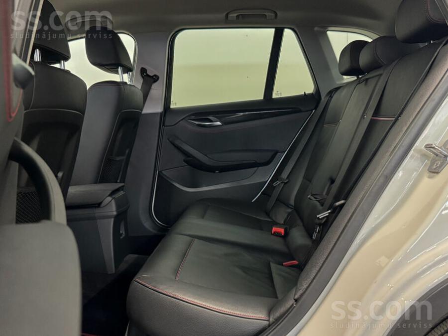 White BMW X1 2012 in Jurmala, with an engine capacity of 2.00 L and mileage of 195 thousand km for 8995 €, photo 23 on AUTOMOTO.COM.LV